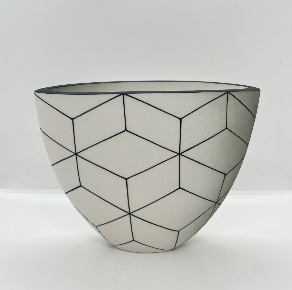 #162 CUBE – Muse Art Gallery